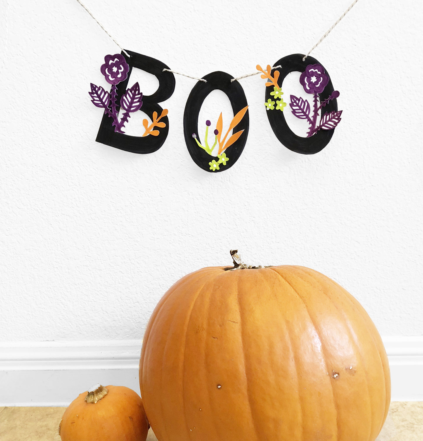 Fun and Floral Halloween "BOO" Banner - Tombow USA Blog
