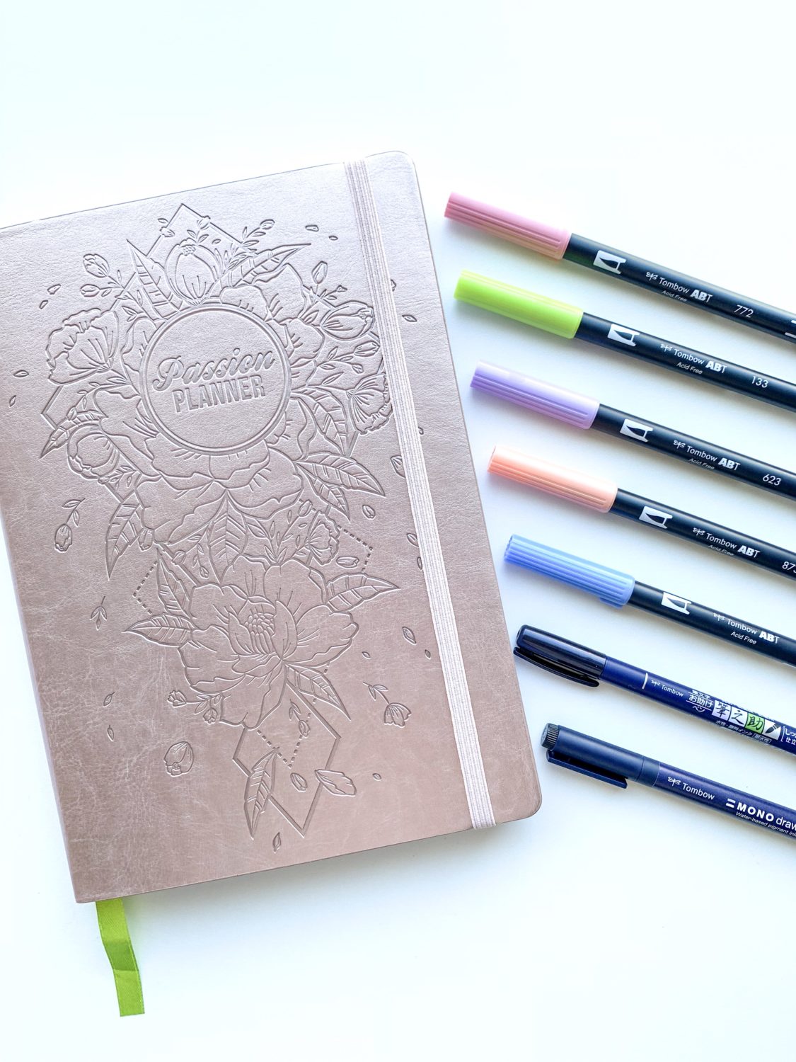 5 Ways To Design A Title With Passion Planner - Tombow USA Blog